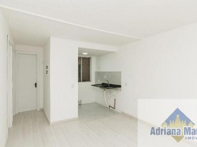 Apartamento à venda em Porto Alegre RS, Jardim Leopoldina: 2 quartos, sala, banheiro, vaga de garage