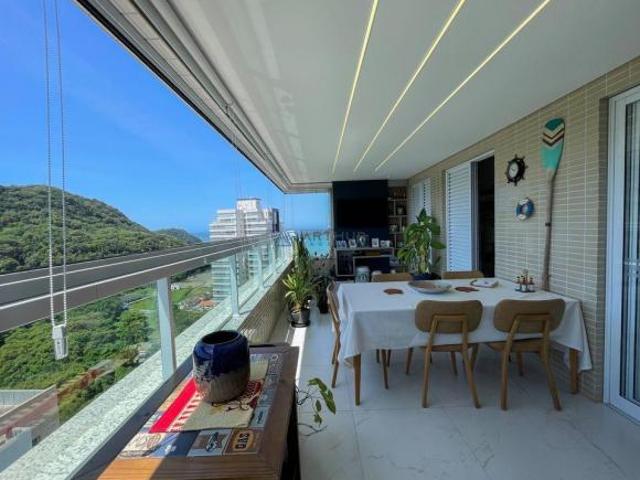 Apartamento à Venda em Praia Grande com 4 quartos, 5 banheiros, 3 vagas e 168m²