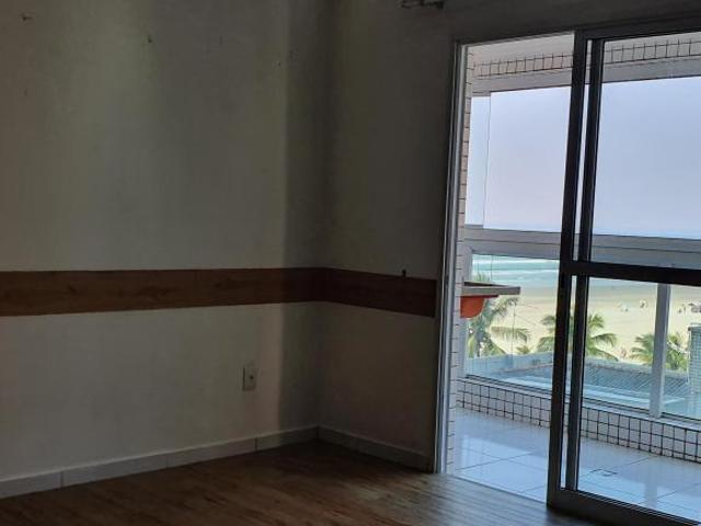 Apartamento a venda em Praia Grande SP
