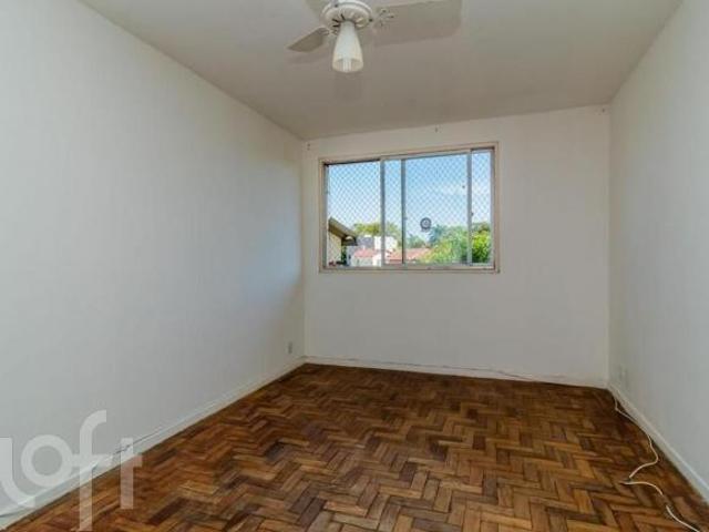 Apartamento à venda em Rubem Berta com 57 m², 2 quartos, 1 vaga