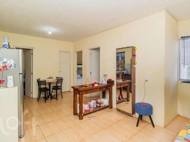 Apartamento à venda em Restinga com 44 m², 2 quartos, 1 vaga