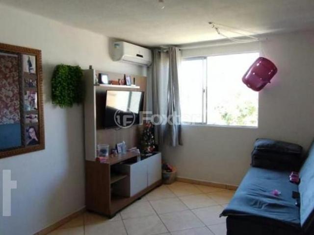 Apartamento à venda em Restinga com 51 m², 2 quartos, 1 vaga