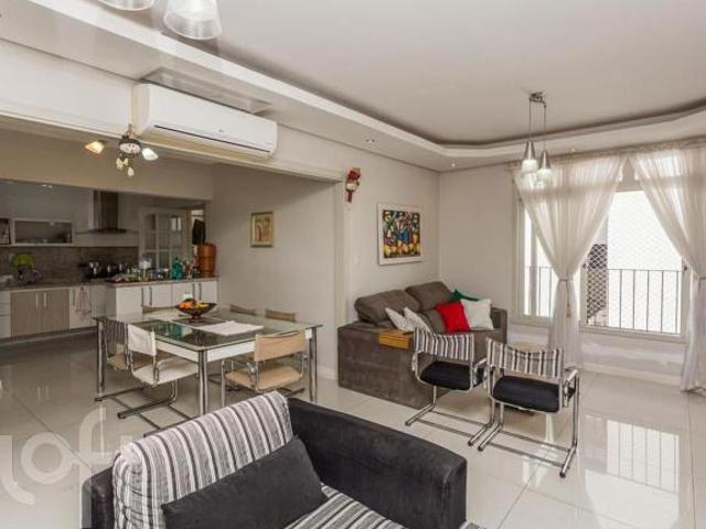 Apartamento à venda em Rio Branco com 157 m², 4 quartos, 1 suíte, 2 vagas