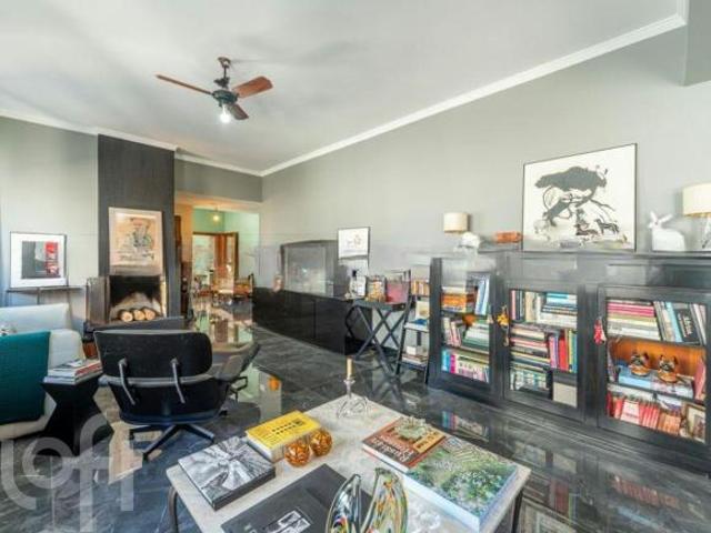 Apartamento à venda em Rio Branco com 156 m², 3 quartos, 1 suíte