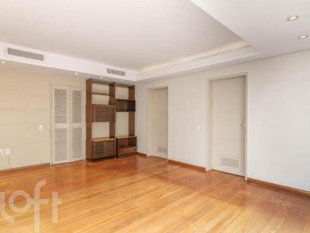 Apartamento à venda em Rio Branco com 162 m², 3 quartos, 1 suíte, 2 vagas