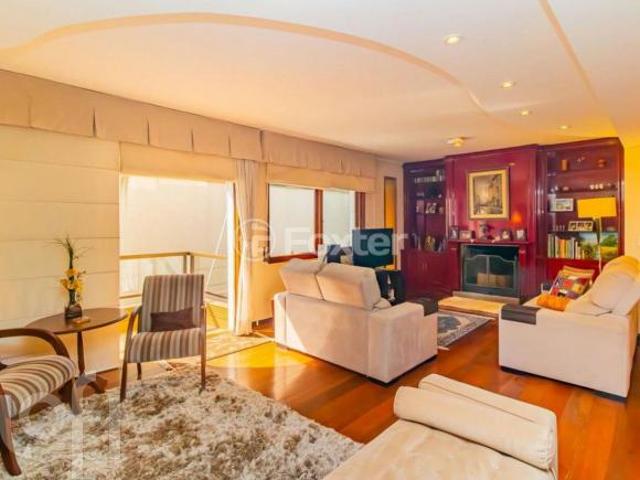 Apartamento à venda em Rio Branco com 194 m², 3 quartos, 1 suíte, 2 vagas