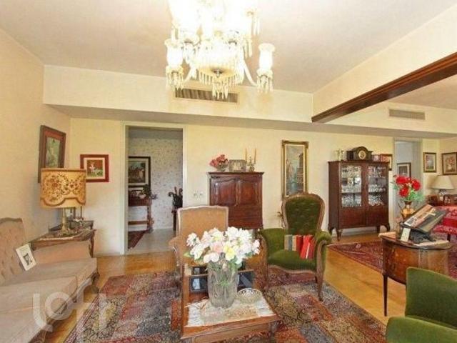 Apartamento à venda em Rio Branco com 248 m², 3 quartos, 1 suíte, 2 vagas