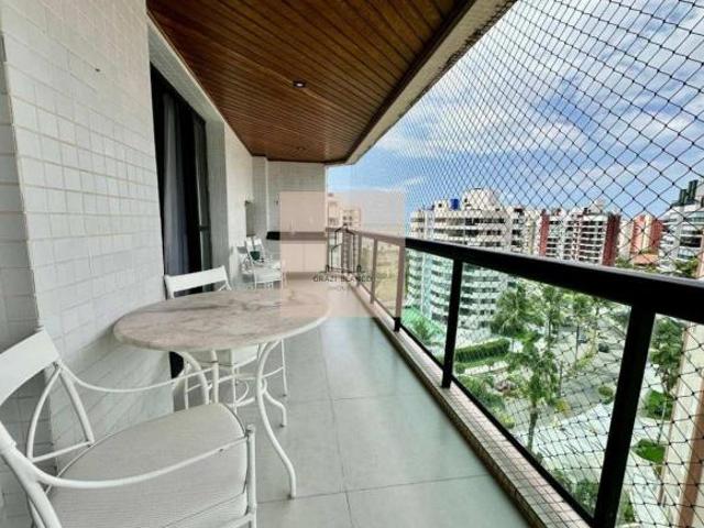 Apartamento à venda em Riviera de São Lourenço, com 3 quartos, 136m²