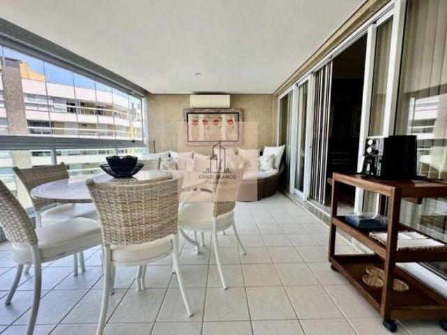Apartamento à venda em Riviera de São Lourenço, com 3 quartos, 145m²
