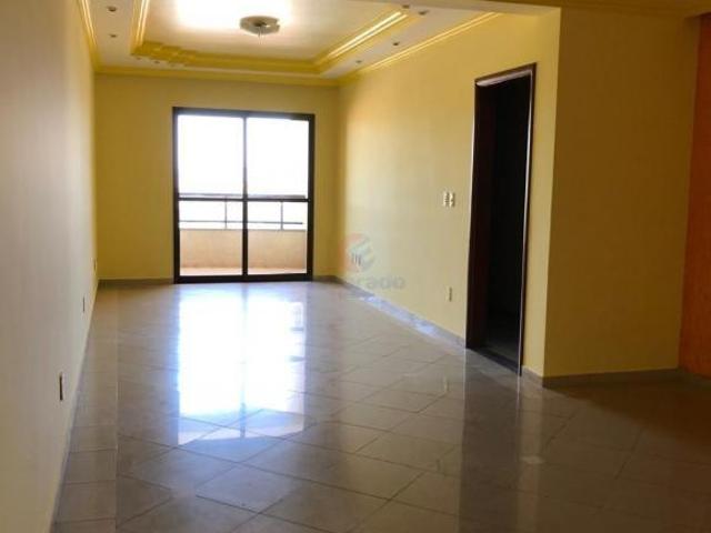 Apartamento à venda em Sumaré, Jardim Macarenko, com 3 quartos