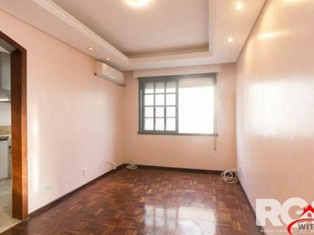 Apartamento à venda em São João