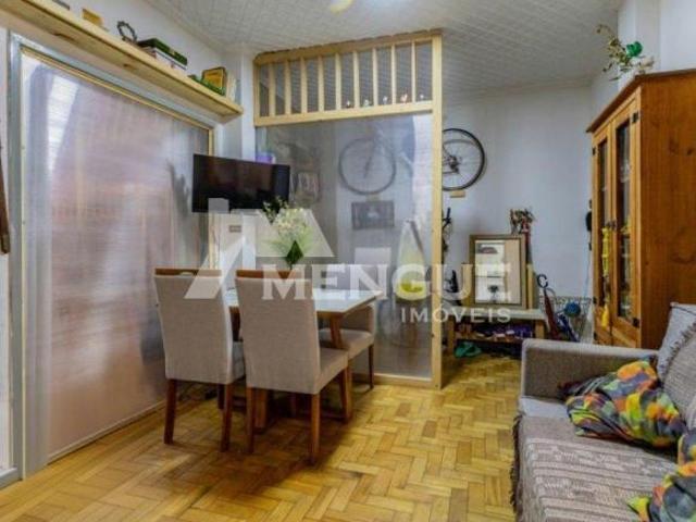 Apartamento à venda em São João