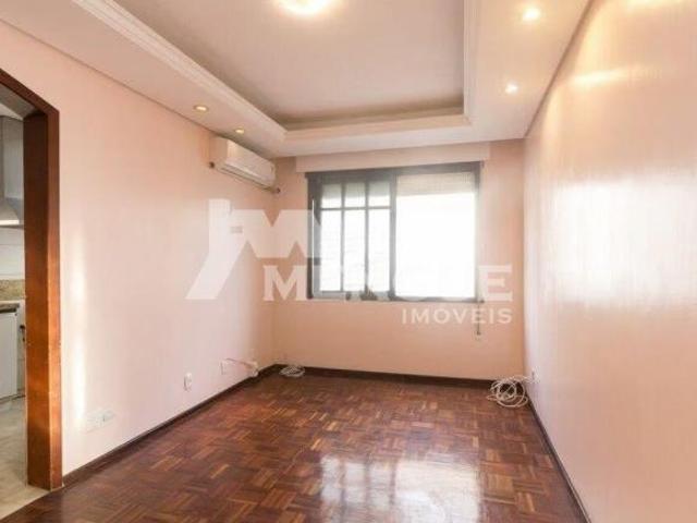 Apartamento à venda em São João
