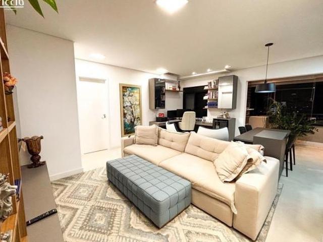 Apartamento à venda em São José dos Campos