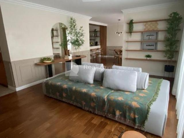 Apartamento à venda em São José dos Campos, Jardim Esplanada, com 4 quartos, com 247 m²