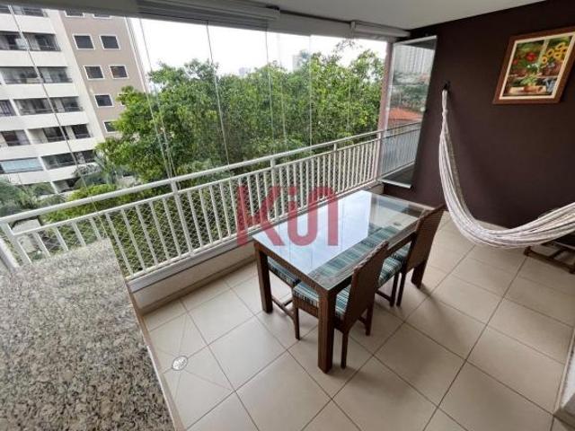 Apartamento à venda em São Judas, São Paulo SP: 3 quartos, 1 suíte, 2 banheiros, 2 vagas de garagem