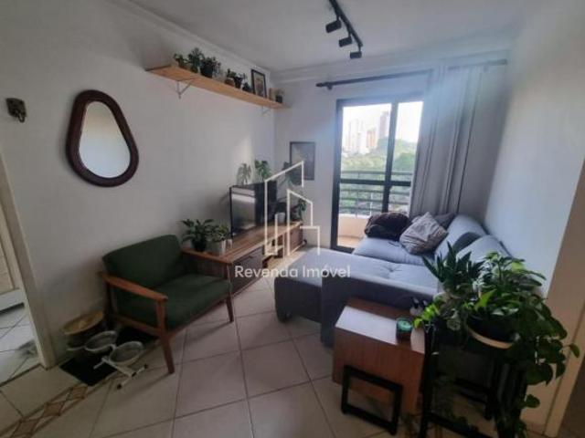 Apartamento à venda em São Judas, São Paulo SP: 2 quartos, 1 banheiro, 1 vaga de garagem, 49m² de ár