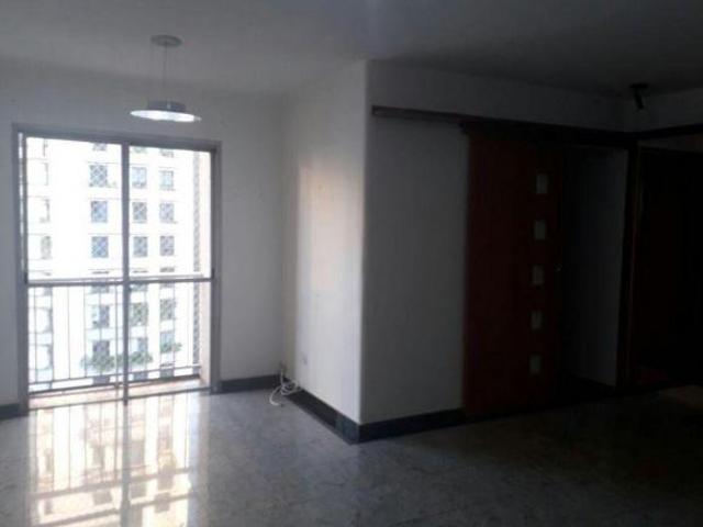 Apartamento à venda em São Paulo Vila Uberabinha: 2 quartos, 1 suíte, 2 banheiros, 1 vaga, 62m²!