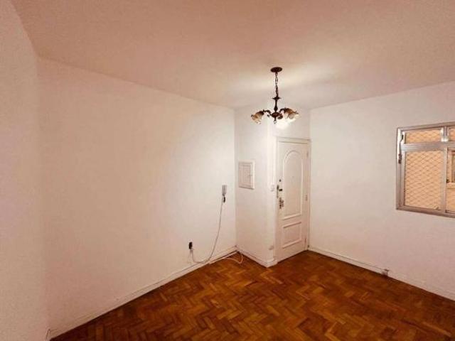 Apartamento à venda em São Paulo, Bela Vista, com 2 quartos, 53m²
