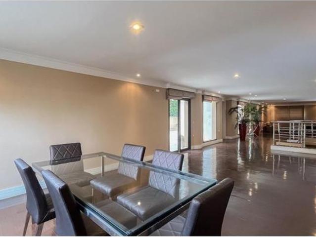 Apartamento à venda em São Paulo, Moema, com 3 quartos, 198m²