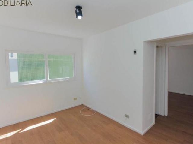 Apartamento à venda em São Paulo, no bairro Pinheiros, no condomínio Vanessa 1 quarto, 1 banheiro