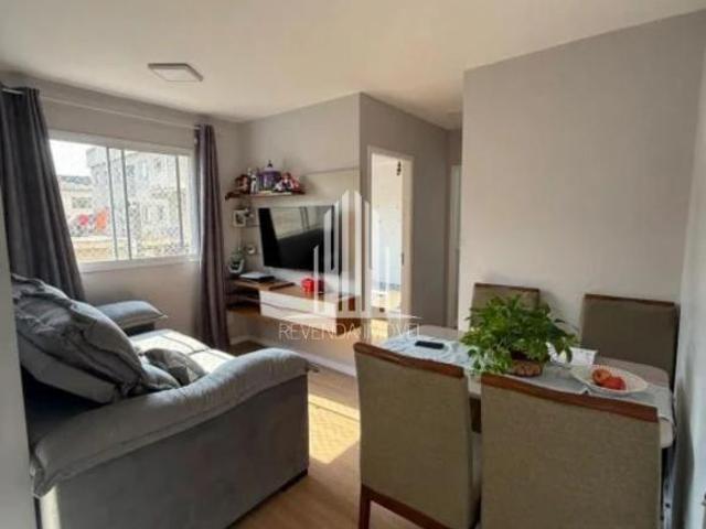 Apartamento à venda em São Paulo Parque Arariba: 2 quartos, 1 sala, 1 banheiro