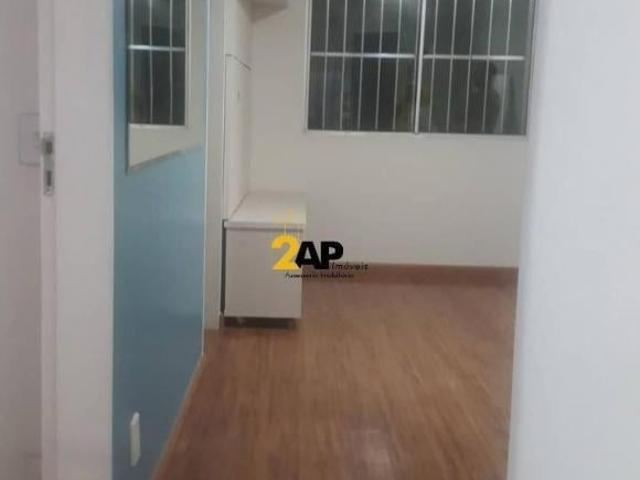 Apartamento à venda em São Paulo Parque Santo Antônio: 2 quartos, 1 banheiro, 1 vaga de garagem!