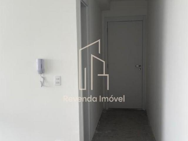 Apartamento à venda em São Paulo SP: 7 quartos, 2 suítes, 2 salas, 1 banheiro, 1