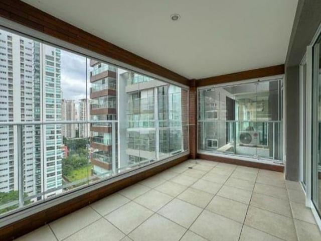 Apartamento à venda em São Paulo SP, 2 quartos, 1 suíte, 2 banheiros, 1 vaga, 69m² no Campo Belo!
