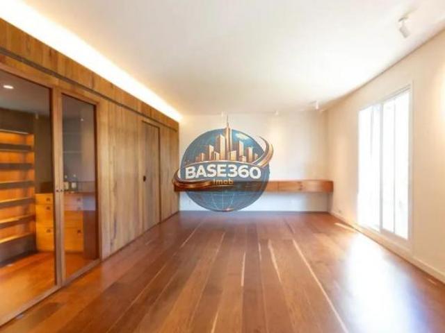 Apartamento à venda em São Paulo SP 3 quartos, 1 suíte, 1 sala, 3 banheiros, 2 vagas 193m² de área