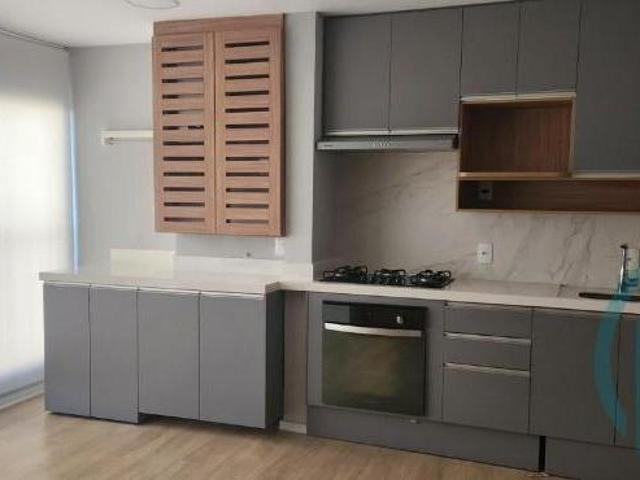 Apartamento à venda em São Paulo SP, Vila Anastácio: 2 quartos, 1 suíte, 2 banhe