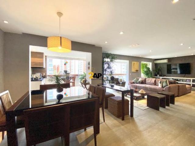 Apartamento à venda em São Paulo SP, Vila Andrade: 3 quartos, 3 suítes, 1 sala