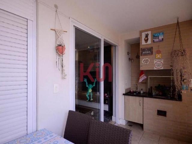 Apartamento à venda em São Paulo SP, Vila Gumercindo: 2 quartos, 2 suítes, 1 sal