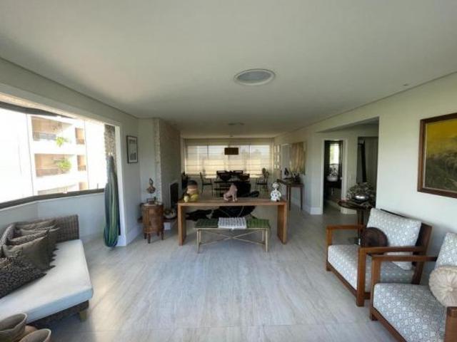 Apartamento à venda em São Paulo SP, Vila Suzana: 3 quartos, 4 banheiros, 3 vagas garagem, 184m². Ve