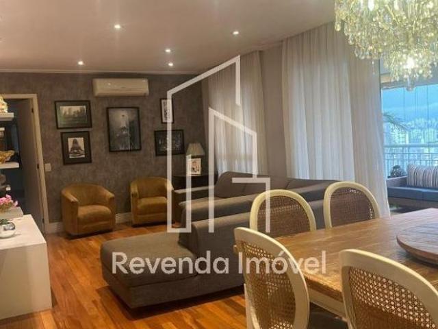 Apartamento à venda em São Paulo SP, Belenzinho 4 quartos, 3 suítes, 2 salas, 4 banheiros, 3 vagas