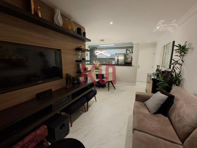 Apartamento à venda em São Paulo SP, Campo Belo: 2 quartos, 1 suíte, 2 banheiros