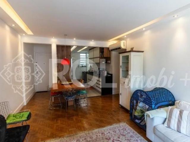 Apartamento à venda em São Paulo SP, Itaim Bibi, 3 quartos, 1 suíte, 1 sala, 2 banheiros, 1 vaga, 10