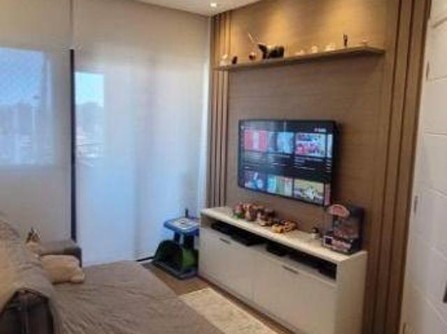 Apartamento à venda em São Paulo SP, no Cambuci, com 2 quartos, 1 suíte, 2 banheiros, 2 vagas de gar