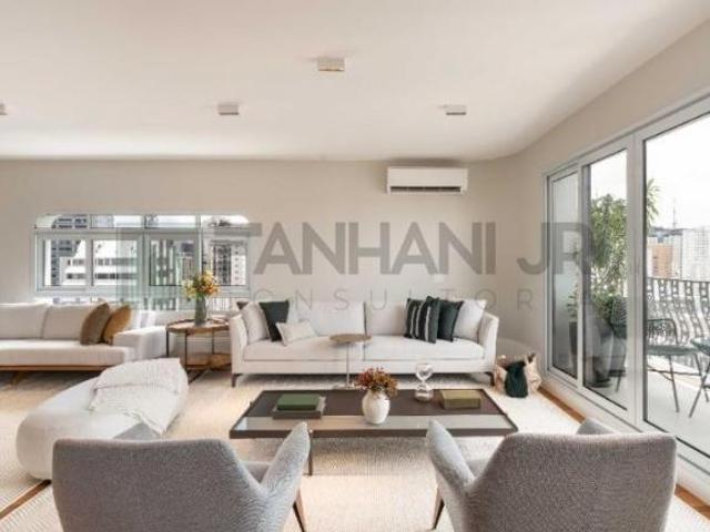 Apartamento à venda em São Paulo SP, no Jardim América, com 3 quartos, 3 suítes, 3 salas e 3 vagas d