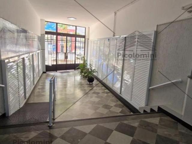 Apartamento à venda em São Paulo SP, República: 2 quartos, 1 suíte, 2 banheiros, 72m² de área!