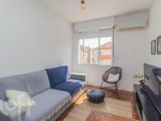 Apartamento à venda em São Sebastião com 65 m², 3 quartos, 1 vaga
