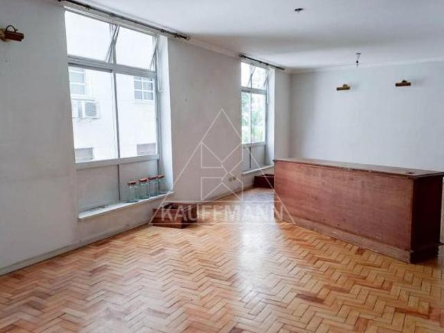 Apartamento à Venda em Santa Cecília ? 3 Dormitórios 1 Suíte ? 1 Vaga ? 148m² de Área Útil