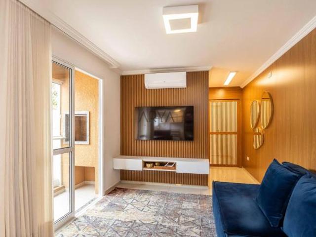 Apartamento à venda em Santa Felicidade ARYA1