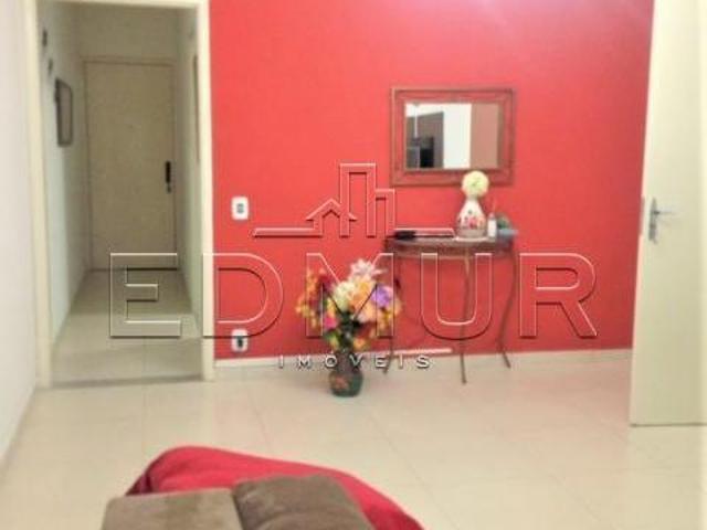 Apartamento à venda em Santa Teresinha