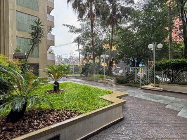 Apartamento à Venda em Santana | 3 Suítes, 4 Vagas e 200m² de Conforto