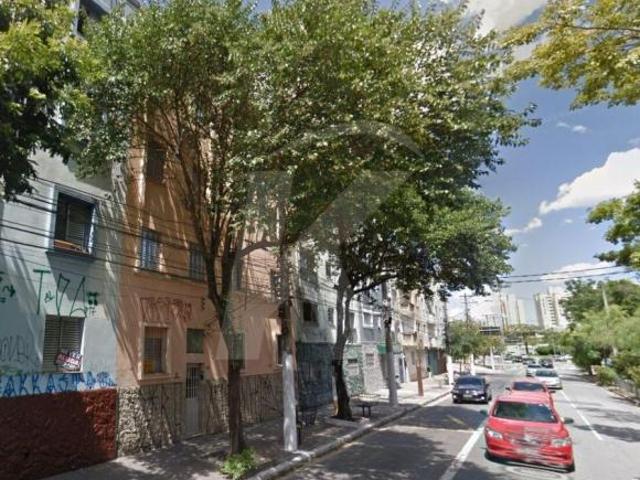 Apartamento à Venda em Santana, 2 Dormitórios e Localização Estratégica
