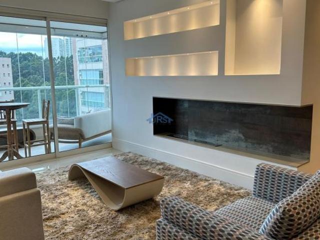 Apartamento à venda em Santana de Parnaíba, Centro Empresarial Tamboré, com 3 qu