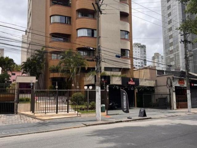 Apartamento à venda em Santana na Dr. César, de 81m², todo reformado, com 3 dormitórios e 1 vaga