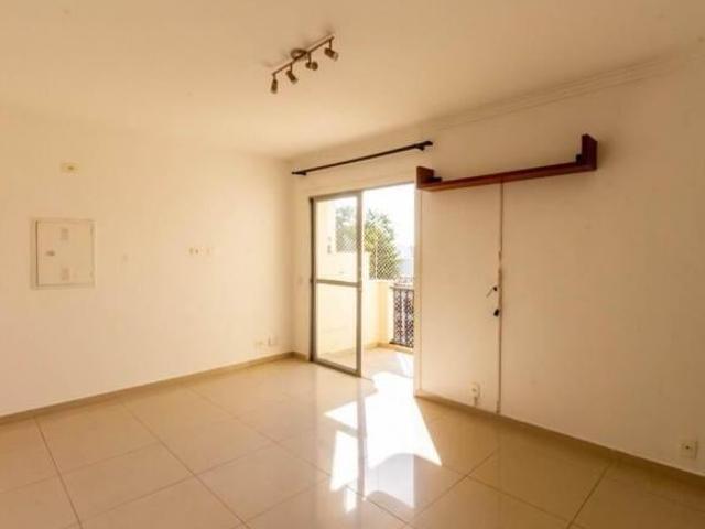 Apartamento à venda em Santo Amaro com 64 m², 2 quartos, 1 vaga
