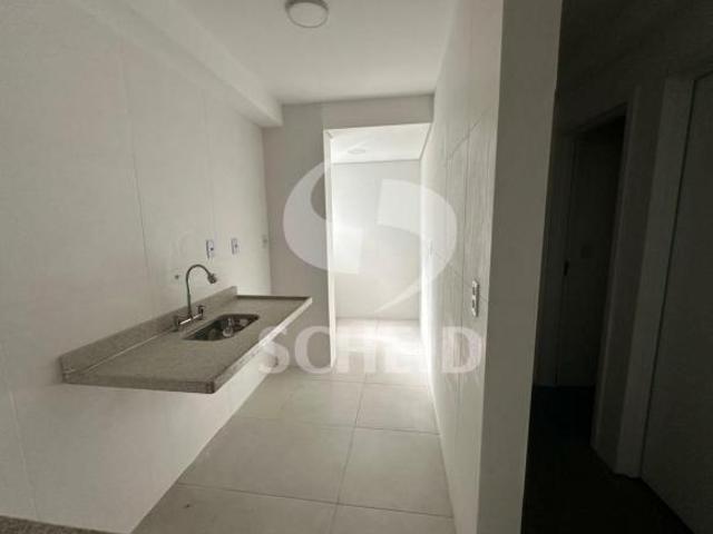 Apartamento à venda em Santo Amaro, com 02 dormitório com varanda próximo ao Metro Sto Amaro
